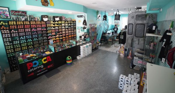 Cerrados VACACIONES del 15 al 3 Sep. - Roll Up Graffiti